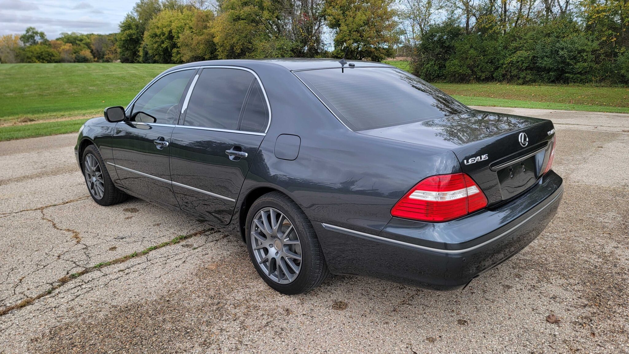 2006 Lexus LS430 Ultra – Flint Mica Gray | Tanin JDM
