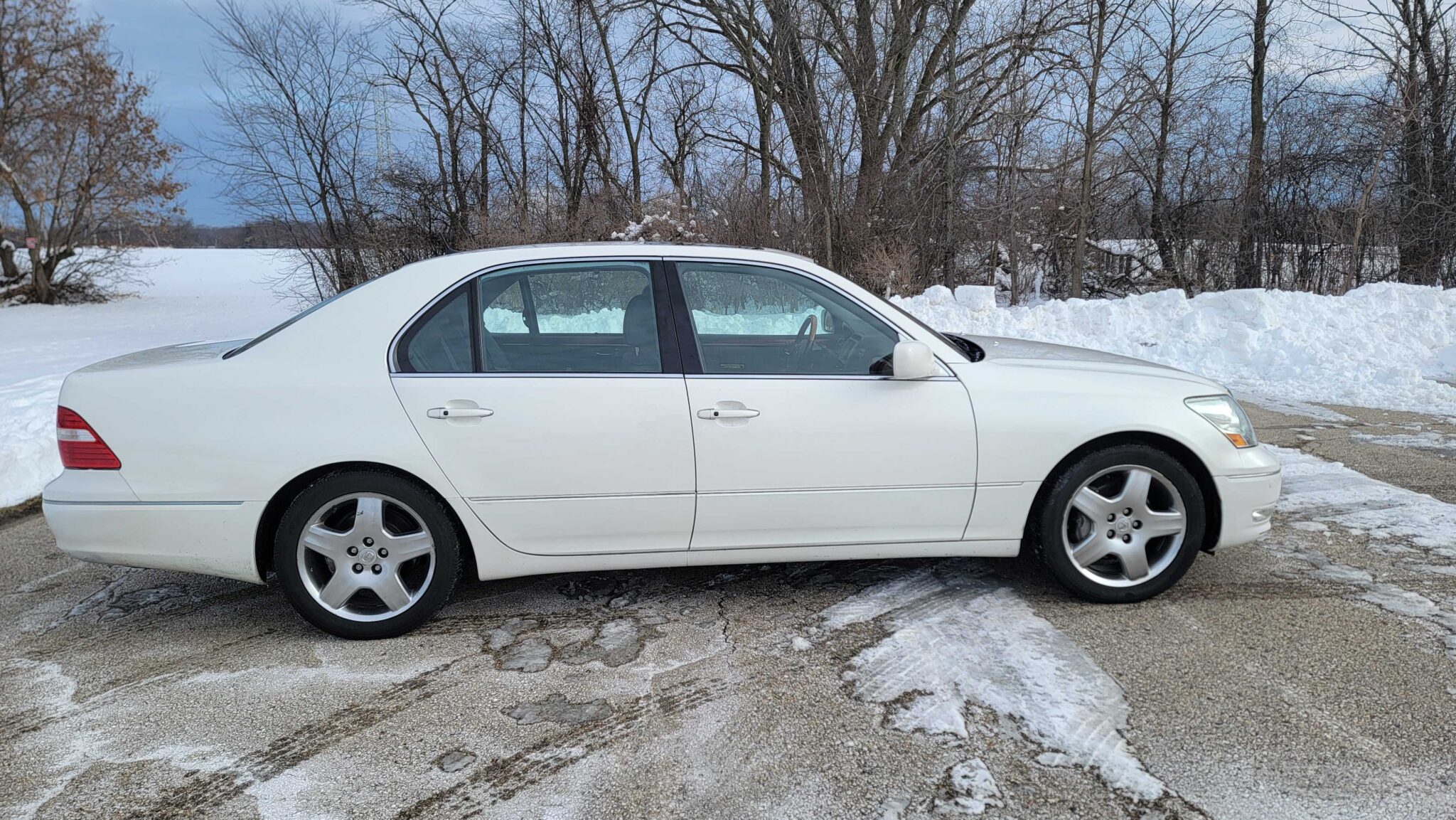 2005 Lexus LS430 Ultra – Crystal White Pearl | Tanin JDM